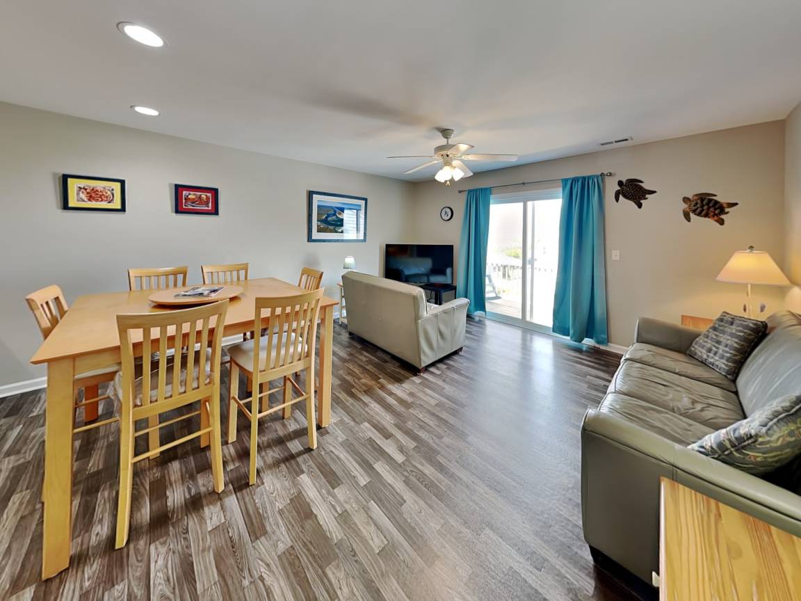 112 M² House ∙ 3 Bedrooms ∙ 8 Guests - Surf City, NC