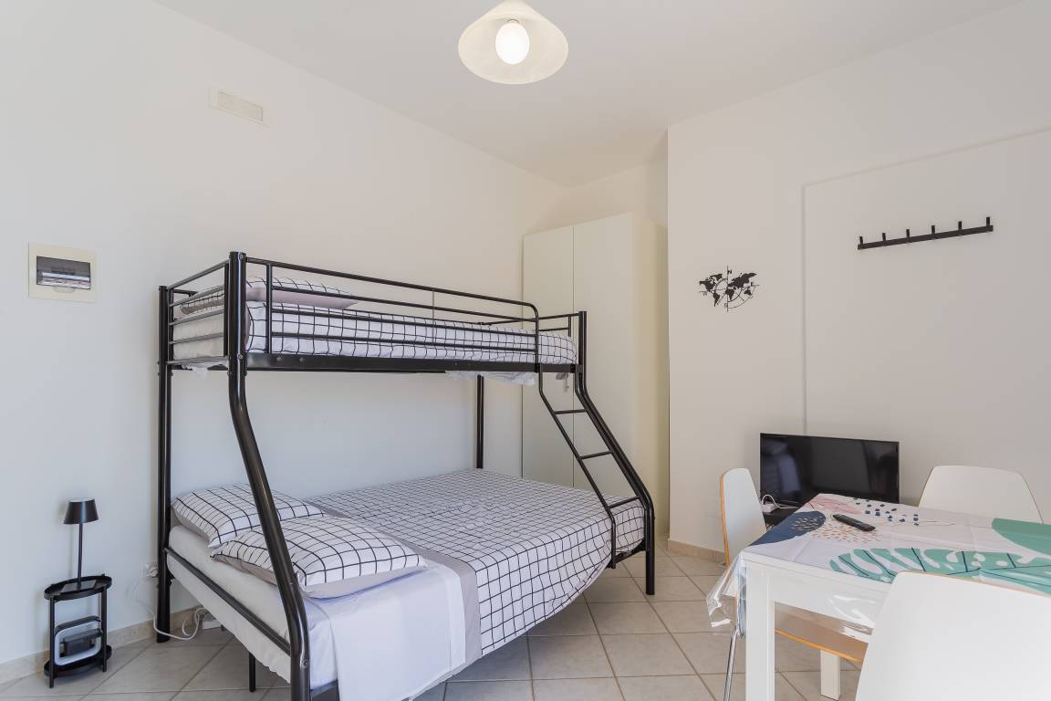 60 M² Appartamento Vacanza ∙ 1 Camera Da Letto ∙ 3 Ospiti - Giovinazzo