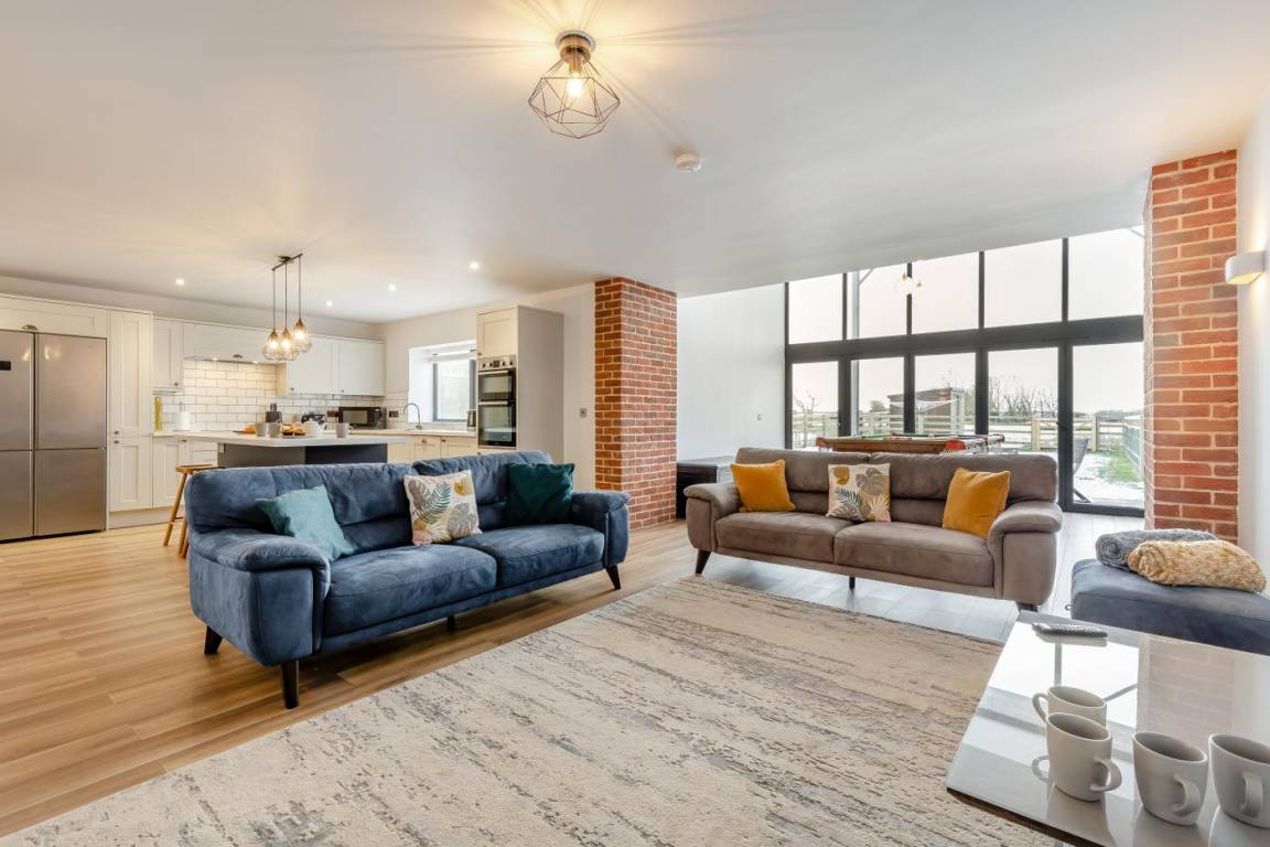 Cottage ∙ 4 Bedrooms ∙ 8 Guests - Sea Palling