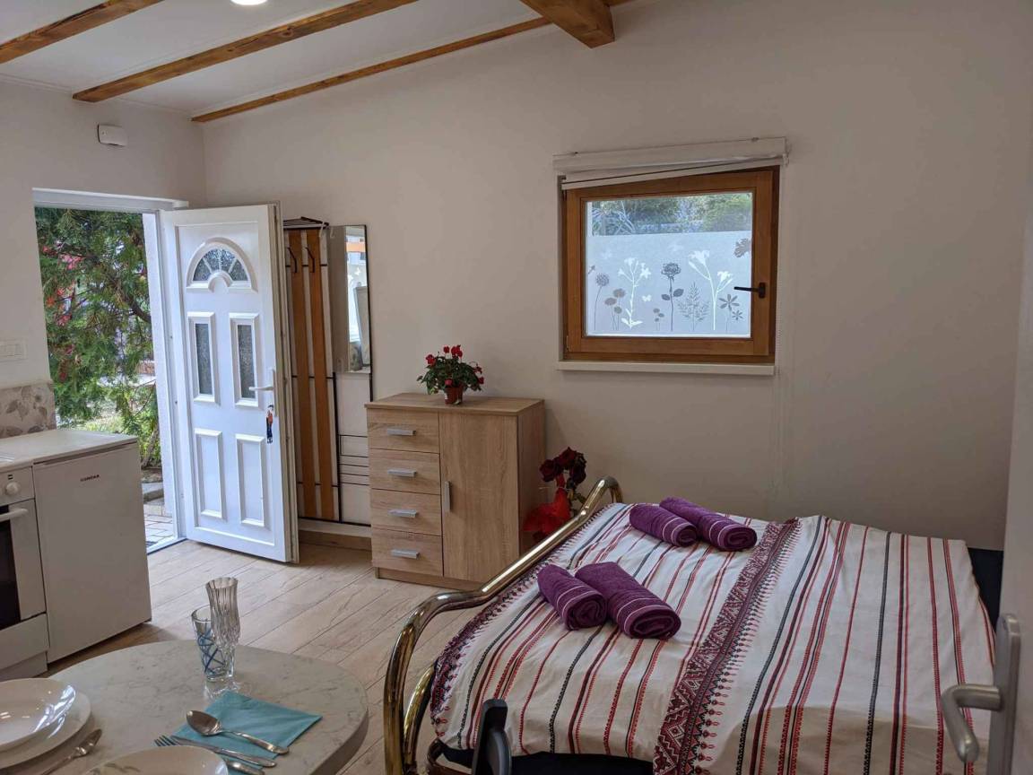 35 M² Studio Flat ∙ 2 Guests - Opatija