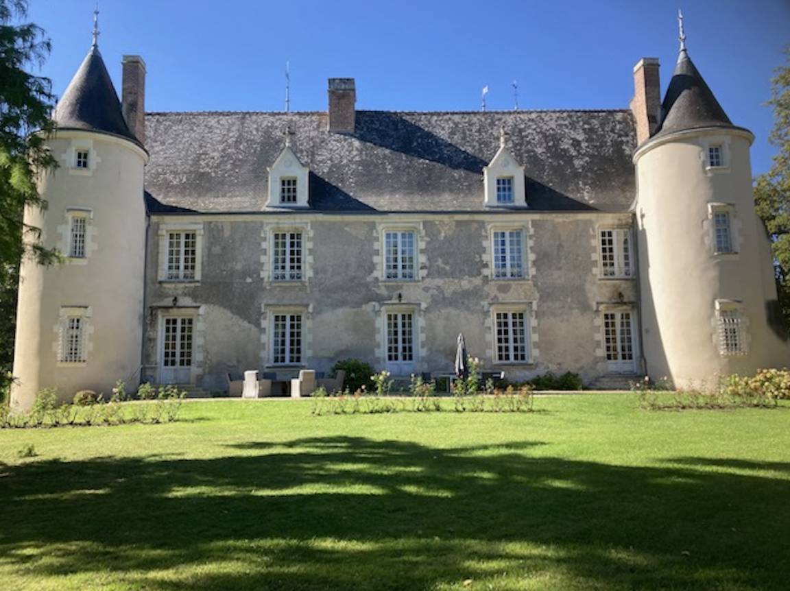 800 M² Château ∙ 9 Chambres ∙ 22 Personnes - Tours