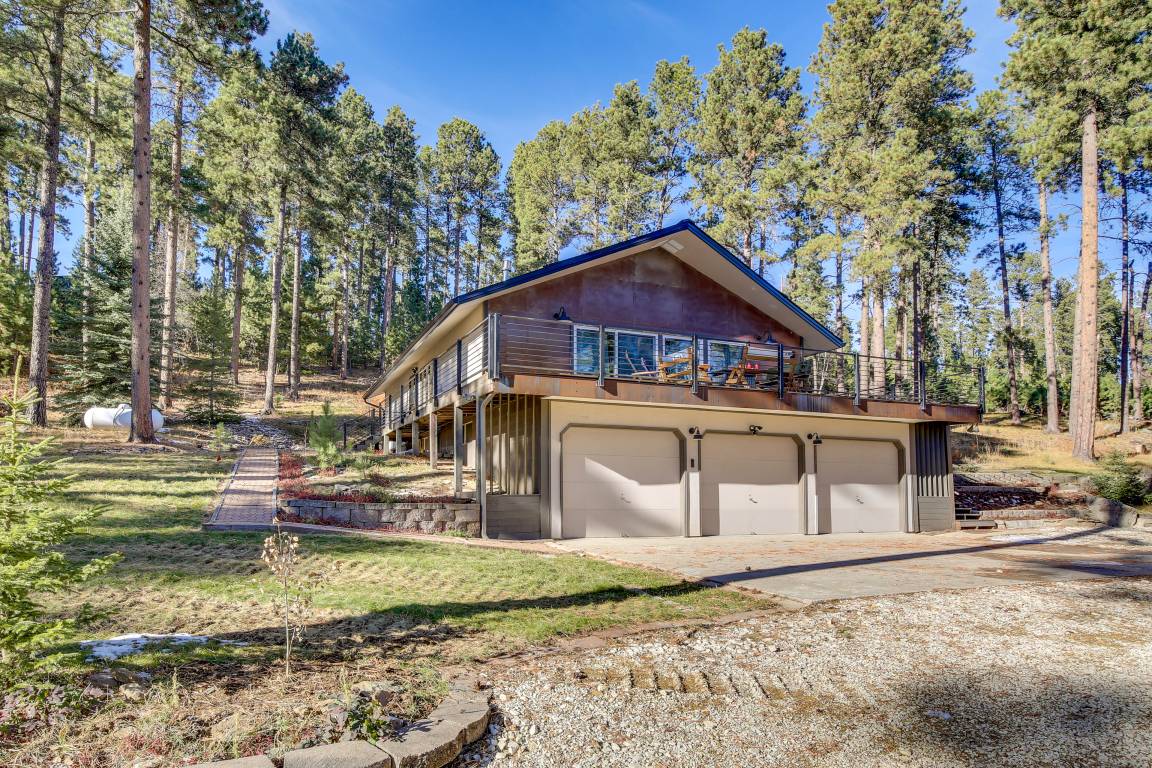 231 M² House ∙ 4 Bedrooms ∙ 12 Guests - Deadwood, SD