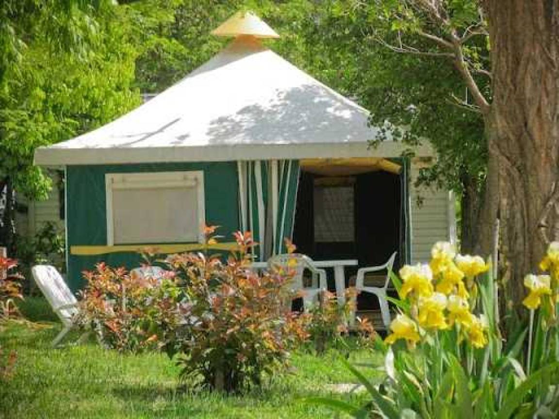 16 M² Tente ∙ 2 Chambres ∙ 5 Personnes - Fumel