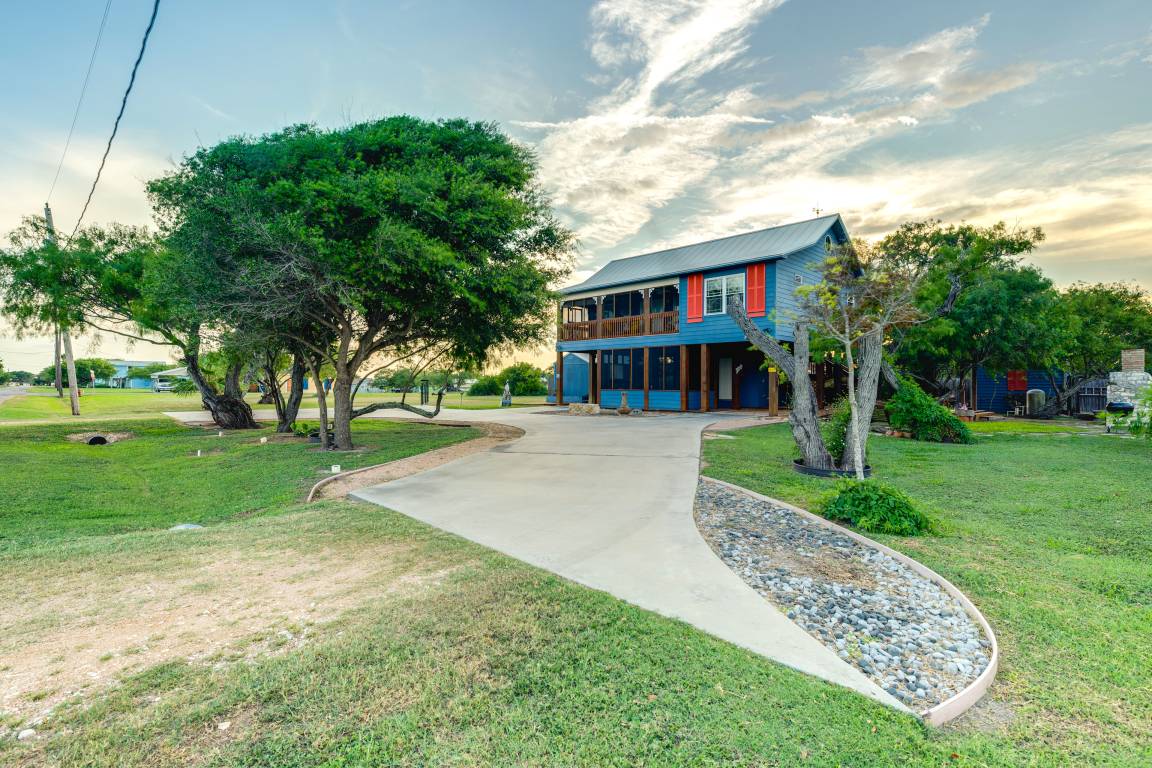 92 M² Cottage ∙ 2 Bedrooms ∙ 5 Guests - Bayside, TX