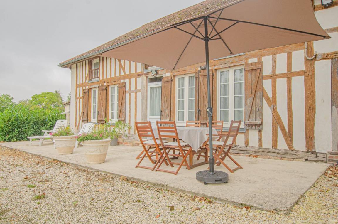 150 M² Gîte ∙ 3 Chambres ∙ 6 Personnes - Aube