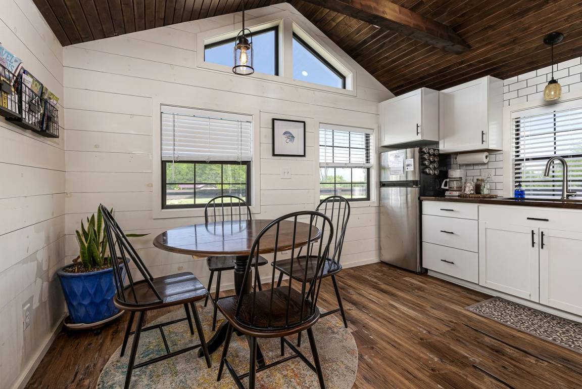 House ∙ 1 Bedroom ∙ 4 Guests - Marion, IL