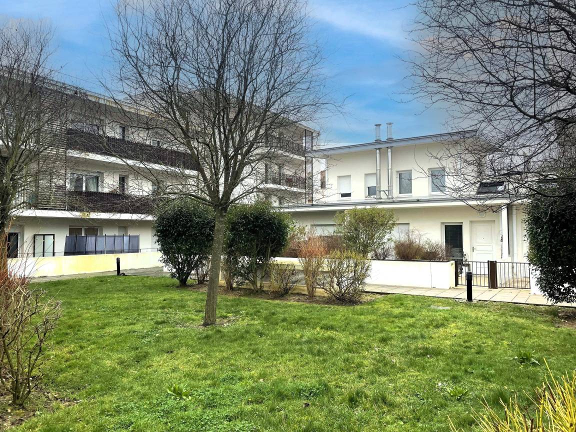 97 M² Apartamento ∙ 3 Habitaciones ∙ 6 Huéspedes - Rambouillet