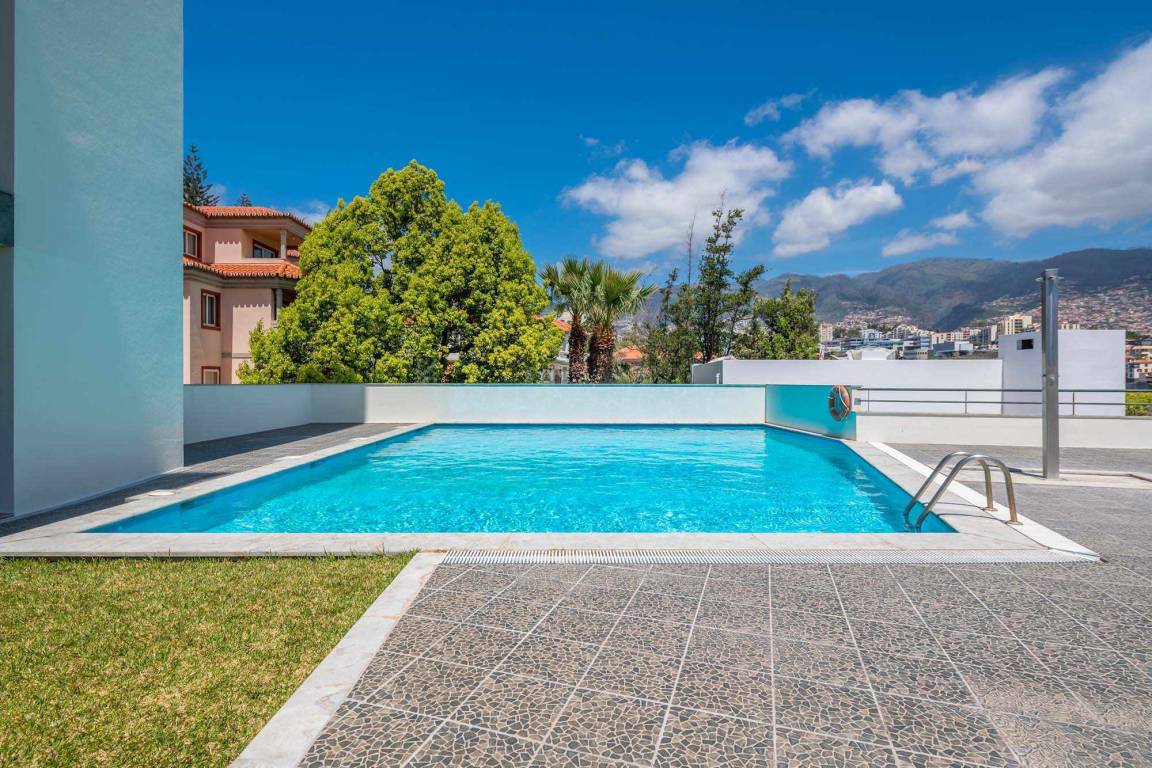 130 M² Apartment ∙ 2 Bedrooms ∙ 4 Guests - Funchal