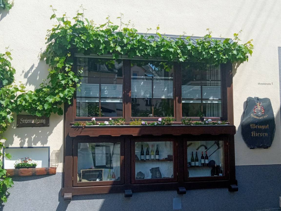 44 M² Ferienwohnung ∙ 1 Schlafzimmer ∙ 2 Gäste - Ediger-Eller