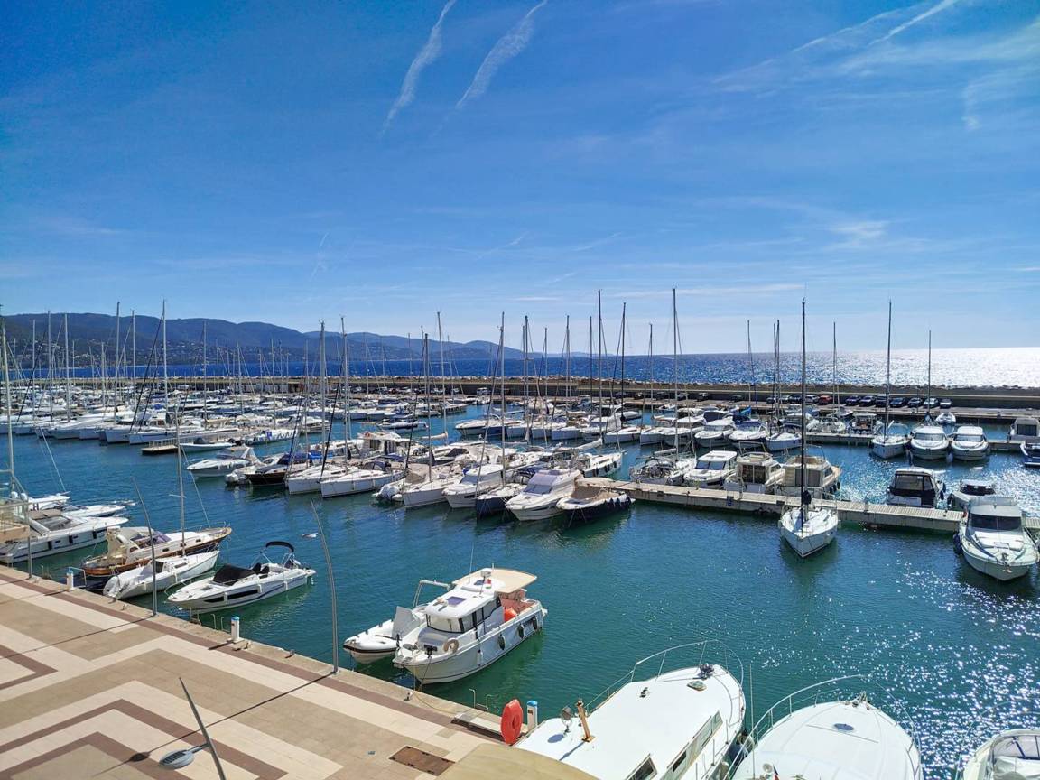 27 M² Studio ∙ 1 Chambre ∙ 4 Personnes - Bormes-les-Mimosas