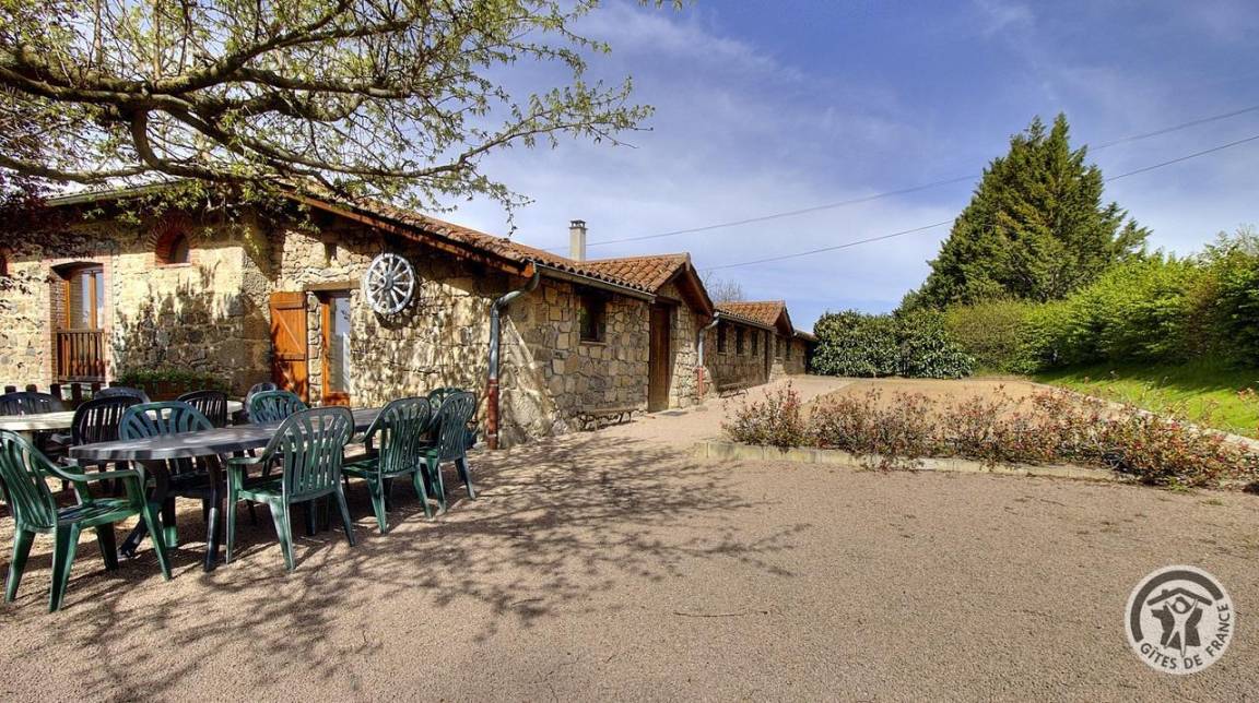 200 M² Gîte ∙ 5 Chambres ∙ 15 Personnes - L'Arbresle