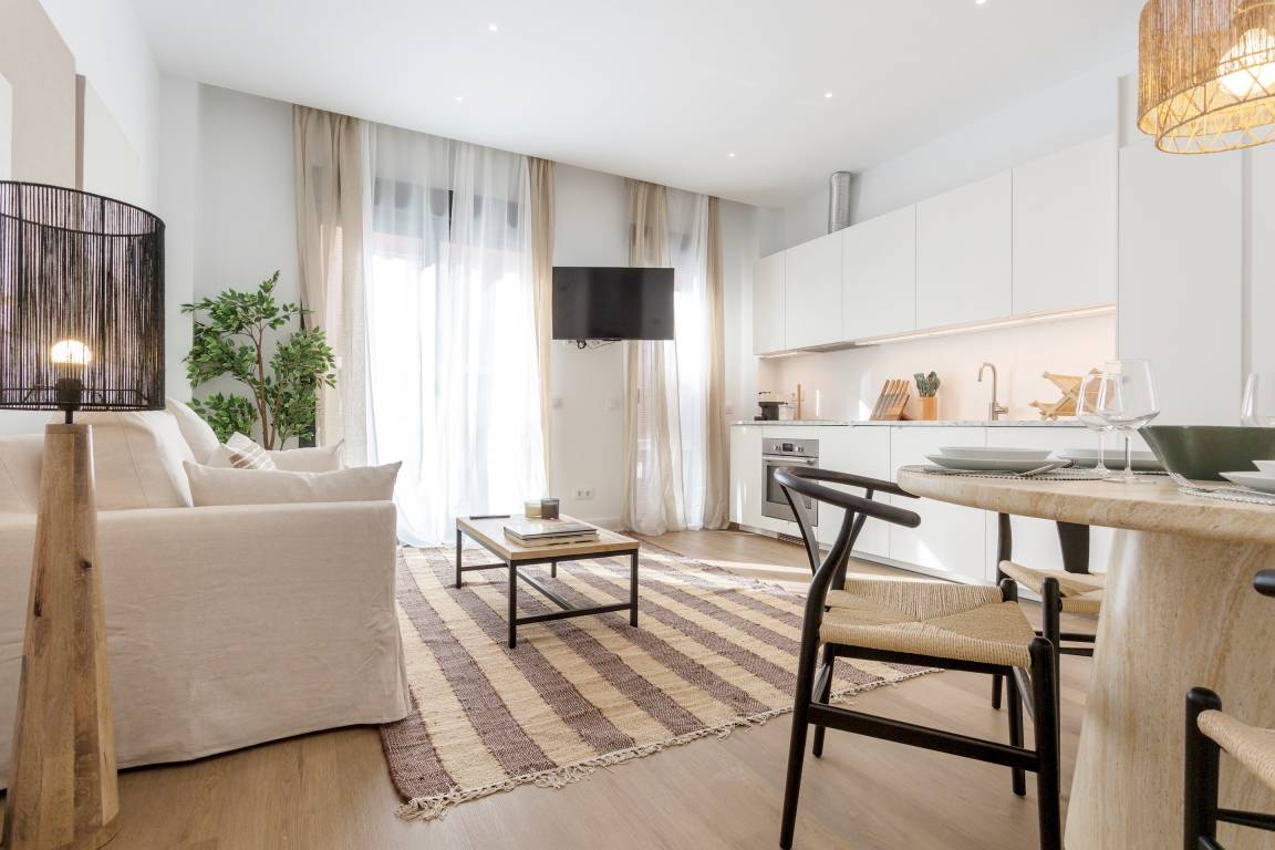 80 M² Apartamento ∙ 2 Habitaciones ∙ 4 Huéspedes - Alcobendas