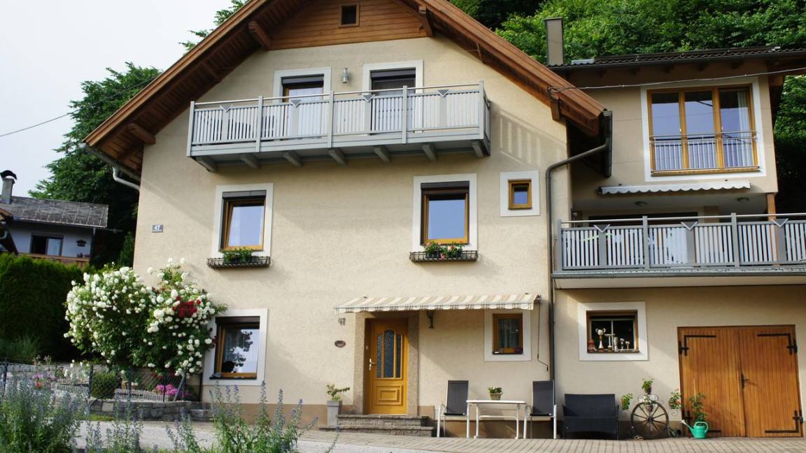 100 M² Ferienwohnung ∙ 3 Schlafzimmer ∙ 5 Gäste - Kärnten