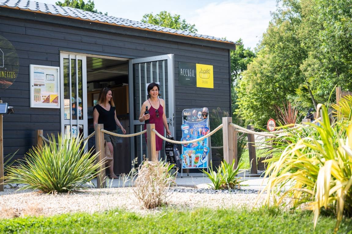 32 M² Camping ∙ 2 Chambres ∙ 6 Personnes - Vendée