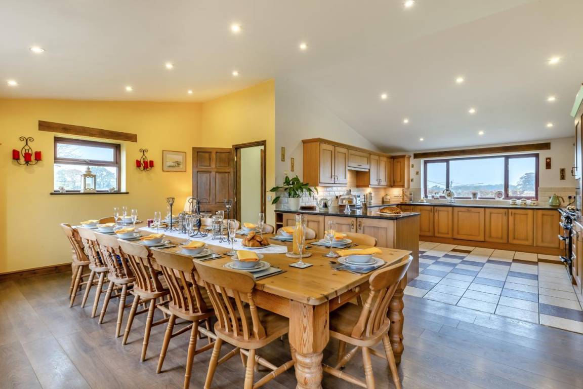 Cottage ∙ 5 Bedrooms ∙ 10 Guests - Norwich