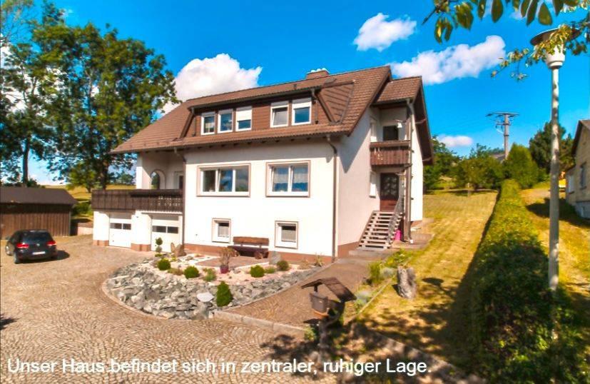 100 M² Ferienwohnung ∙ 2 Schlafzimmer ∙ 6 Gäste - Bad Lobenstein