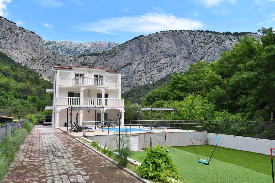 Villa ∙ 5 Chambres ∙ 8 Personnes - Omiš