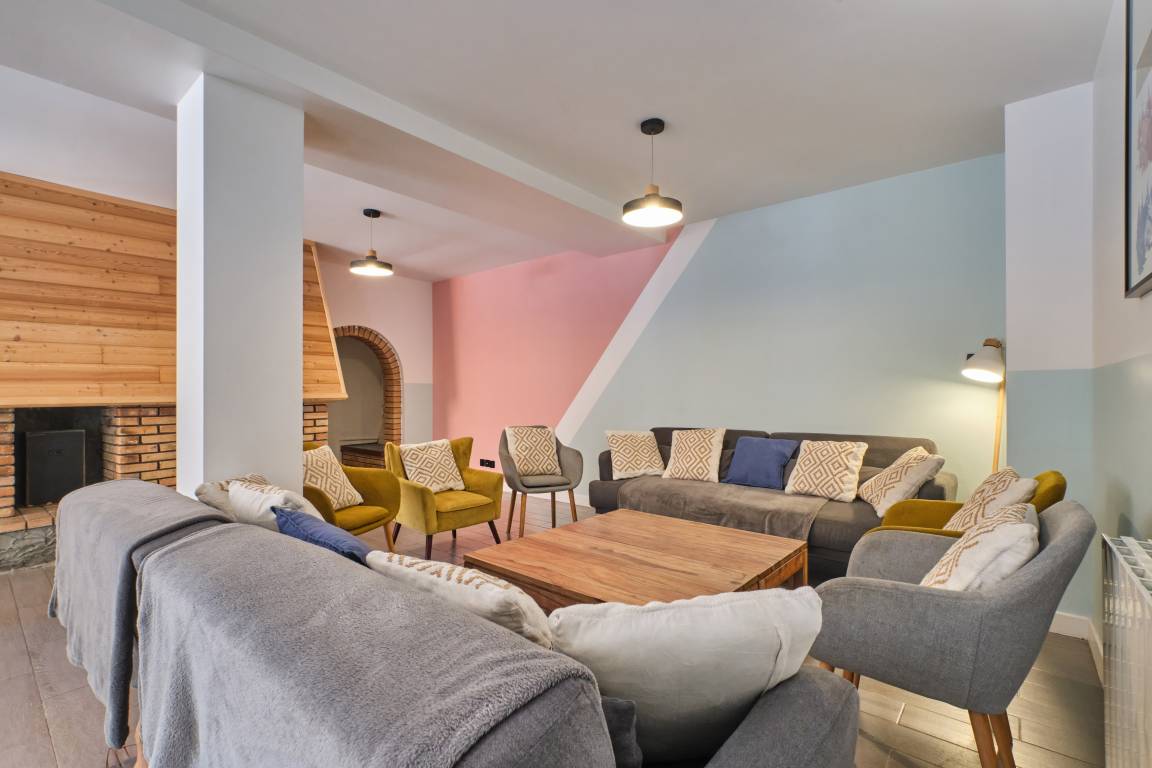 167 M² Apartment ∙ 5 Bedrooms ∙ 19 Guests - La Grave