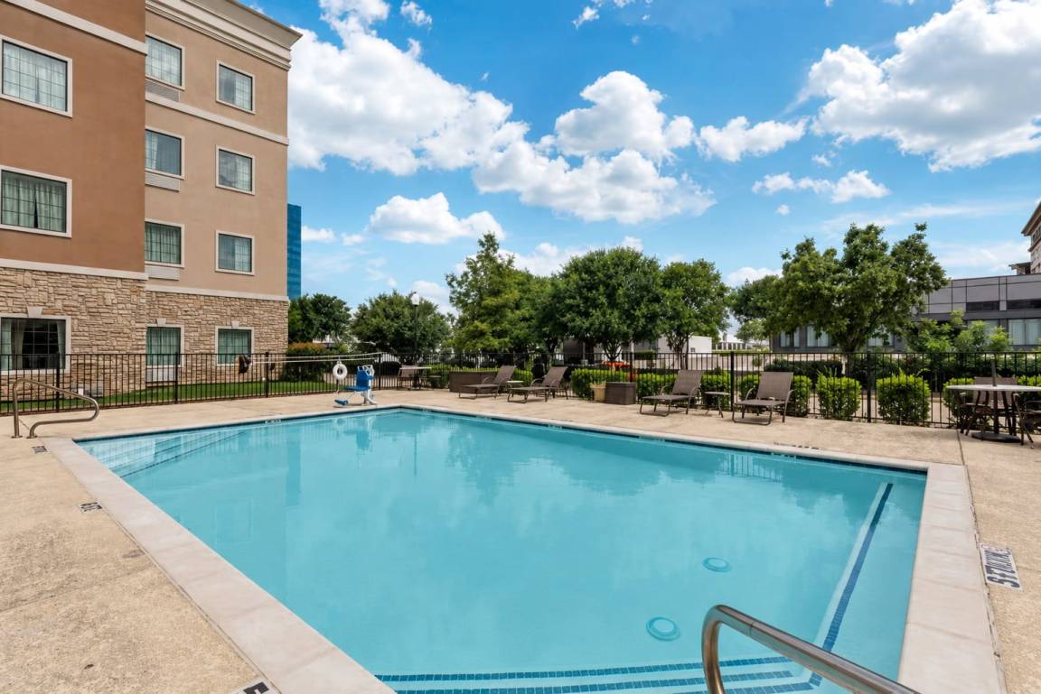 Studio Flat ∙ 1 Bedroom ∙ 4 Guests - Plano, TX
