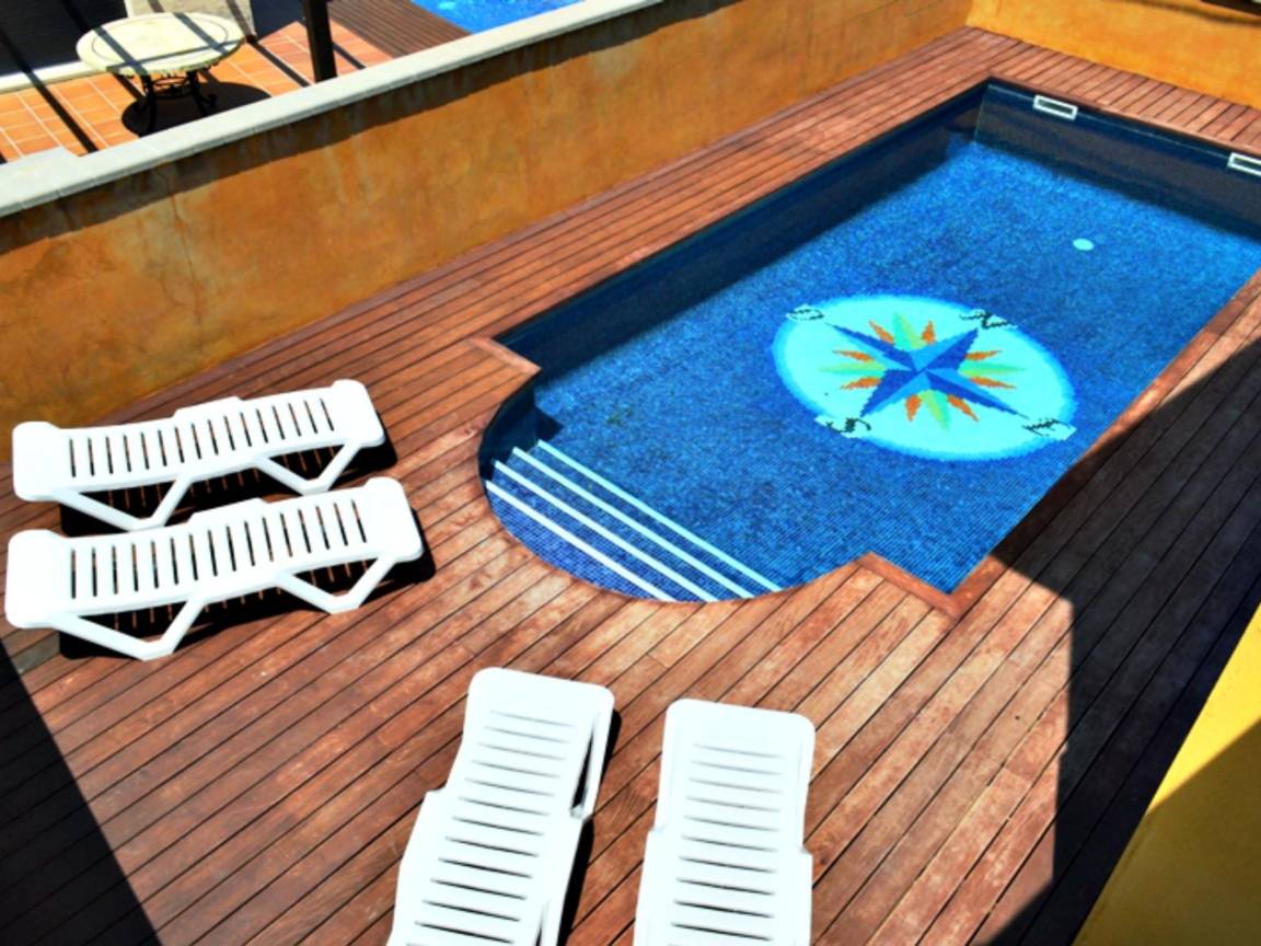 150 M² House ∙ 4 Bedrooms ∙ 8 Guests - Figueres