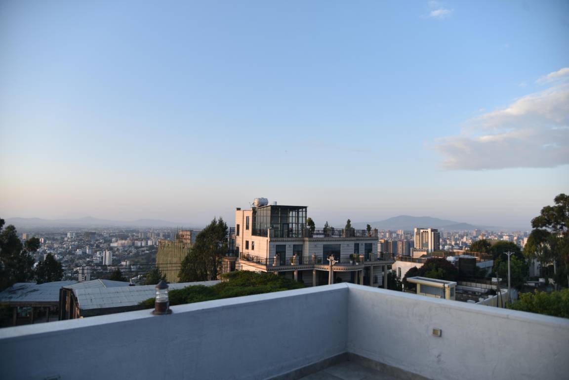 615 M² Villa ∙ 3 Bedrooms ∙ 8 Guests - Addis Ababa