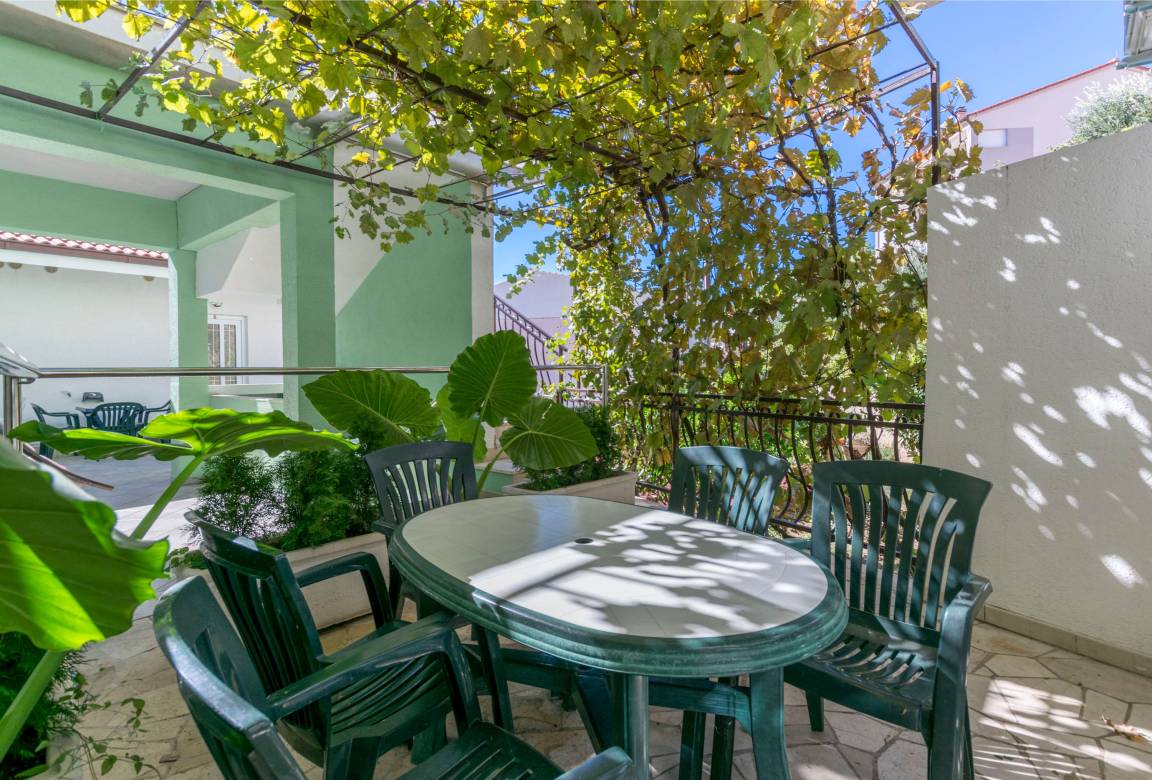Ferienwohnung ∙ 2 Schlafzimmer ∙ 4 Gäste - Omiš