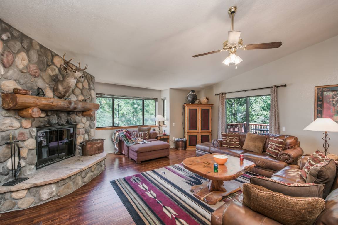 143 M² Cabin ∙ 3 Bedrooms ∙ 6 Guests - Ruidoso, NM