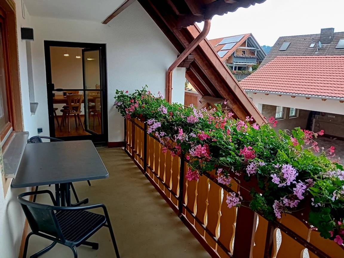 60 M² Ferienwohnung ∙ 2 Schlafzimmer ∙ 4 Gäste - Merzhausen