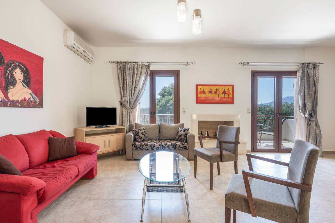 160 M² House ∙ 3 Bedrooms ∙ 6 Guests - Heraklion