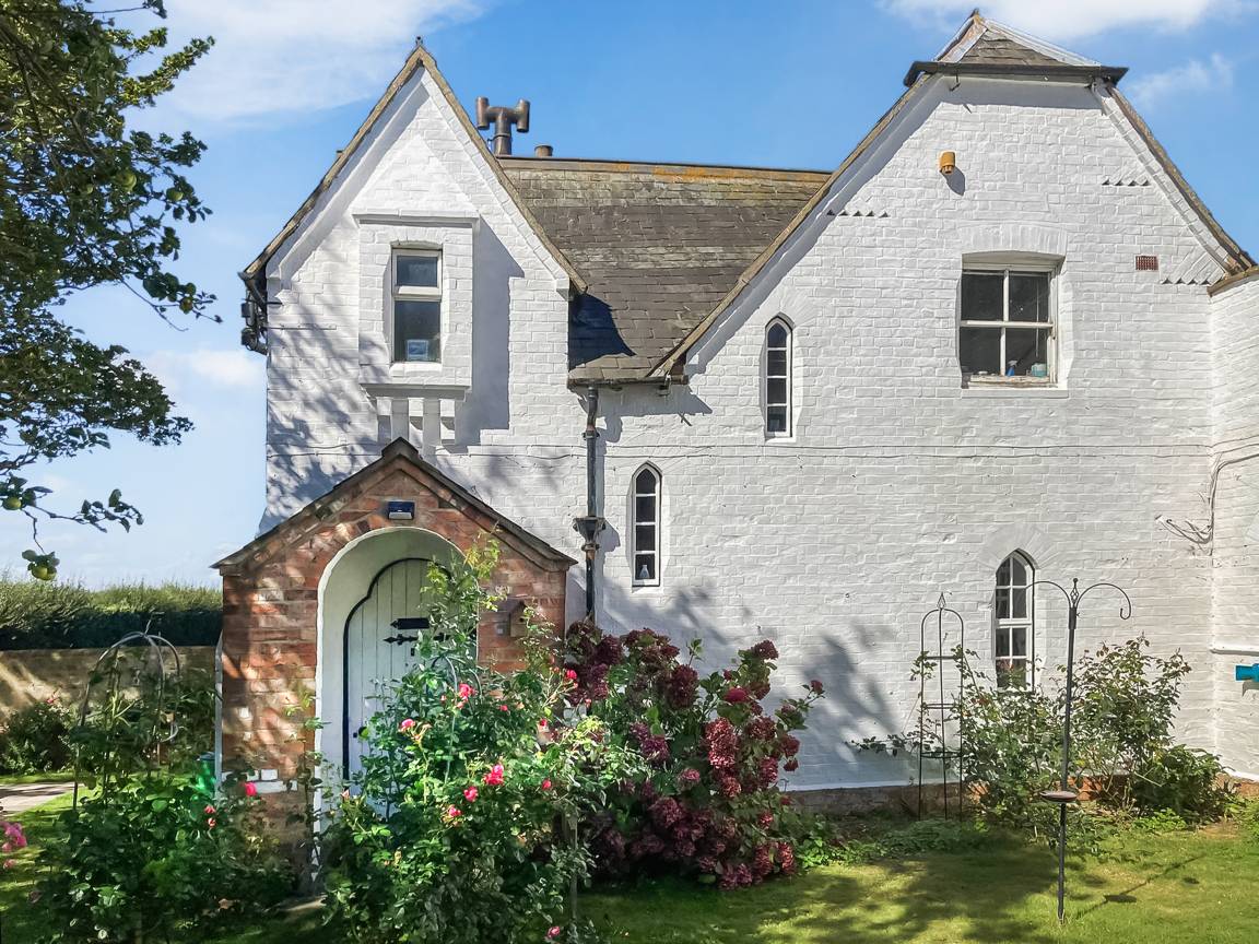 Cottage ∙ 3 Bedrooms ∙ 7 Guests - Withernsea