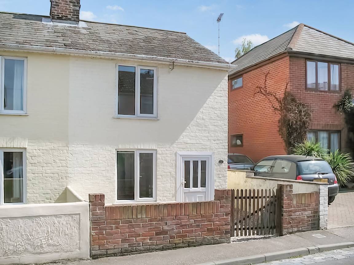Cottage ∙ 2 Bedrooms ∙ 4 Guests - Essex