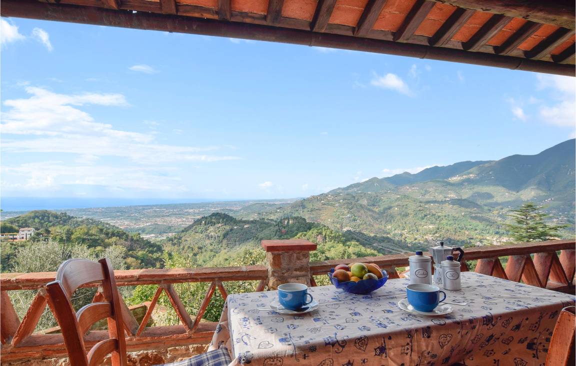 220 M² Maisonette-wohnung ∙ 4 Schlafzimmer ∙ 8 Gäste - Pietrasanta