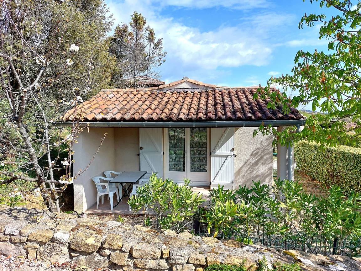 42 M² Ferienhaus ∙ 2 Schlafzimmer ∙ 4 Gäste - Barjac