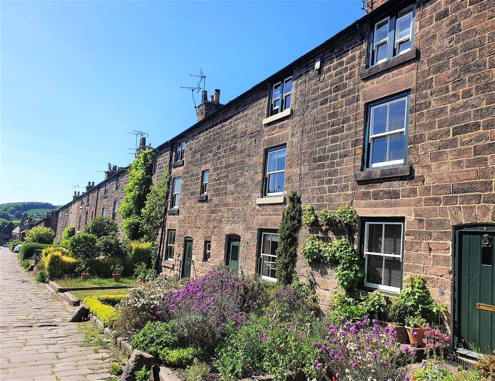 코티지 (자연 속의 작은 별장) ∙ 침실 3개 ∙ 게스트 6명 - 더비