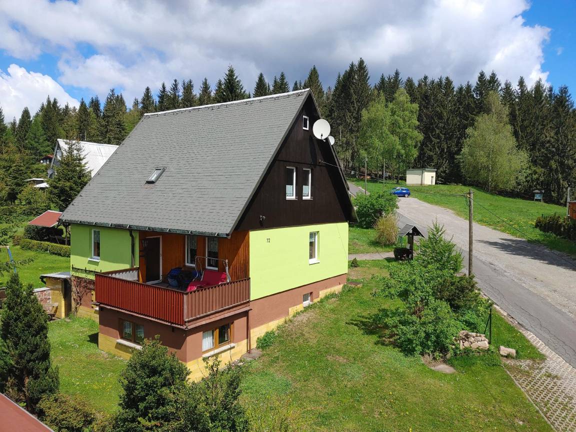 75 M² Ferienhaus ∙ 2 Schlafzimmer ∙ 5 Gäste - Gehlberg
