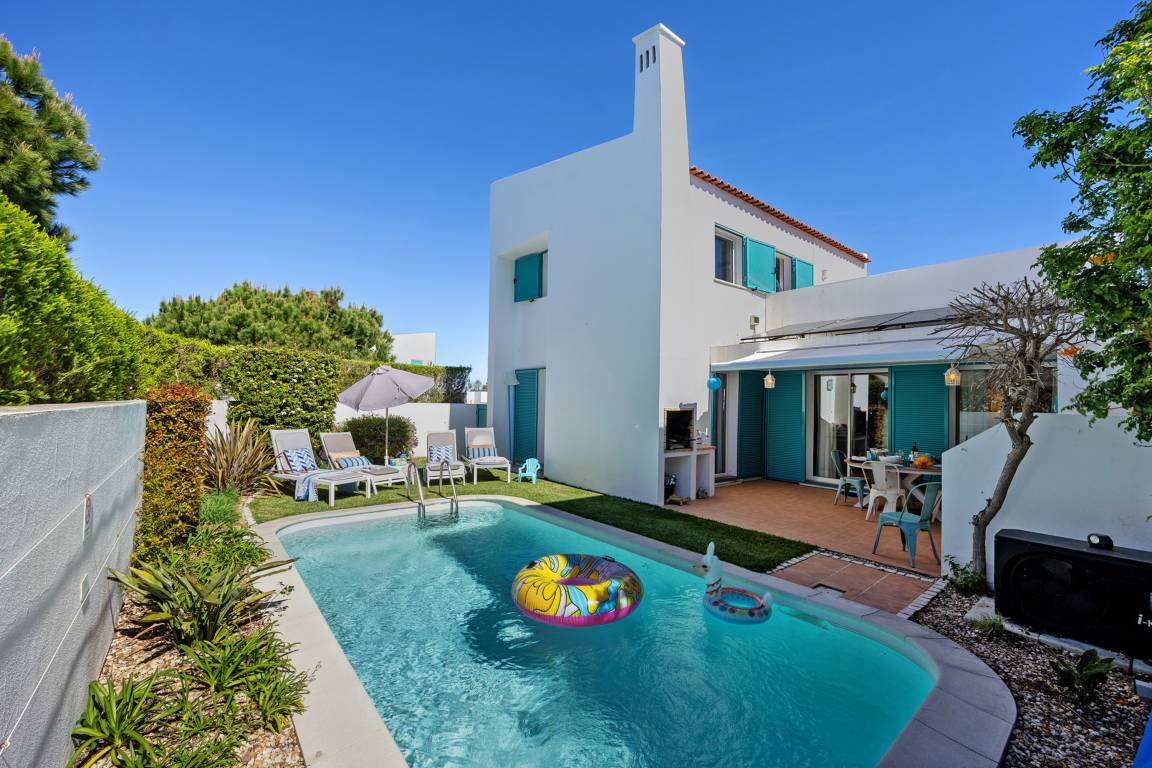 130 M² Villa ∙ 3 Bedrooms ∙ 6 Guests - Alvor