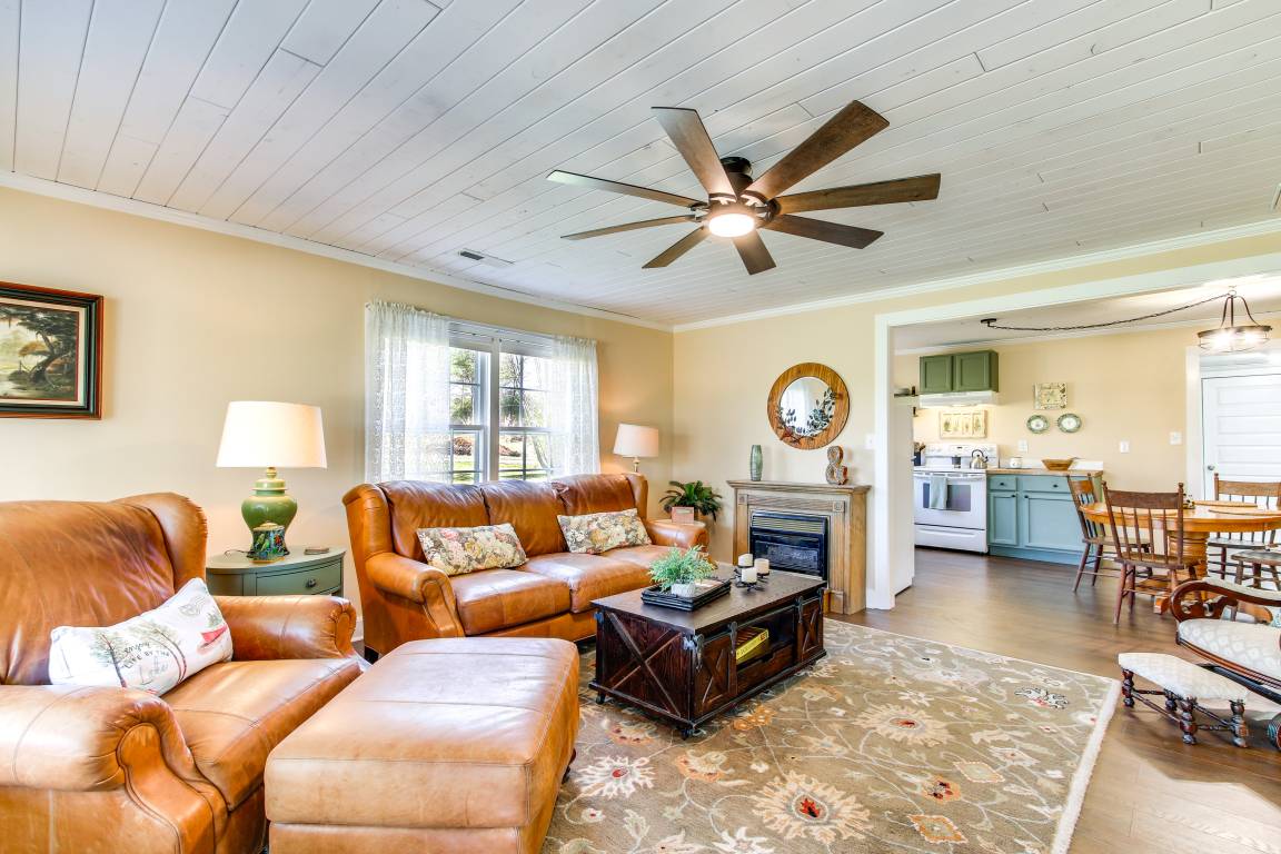 105 M² Cottage ∙ 2 Bedrooms ∙ 4 Guests - Alabama