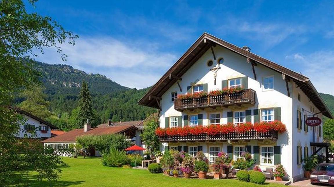 Hotel ∙ 1 Bedroom ∙ 2 Guests - Murnau am Staffelsee