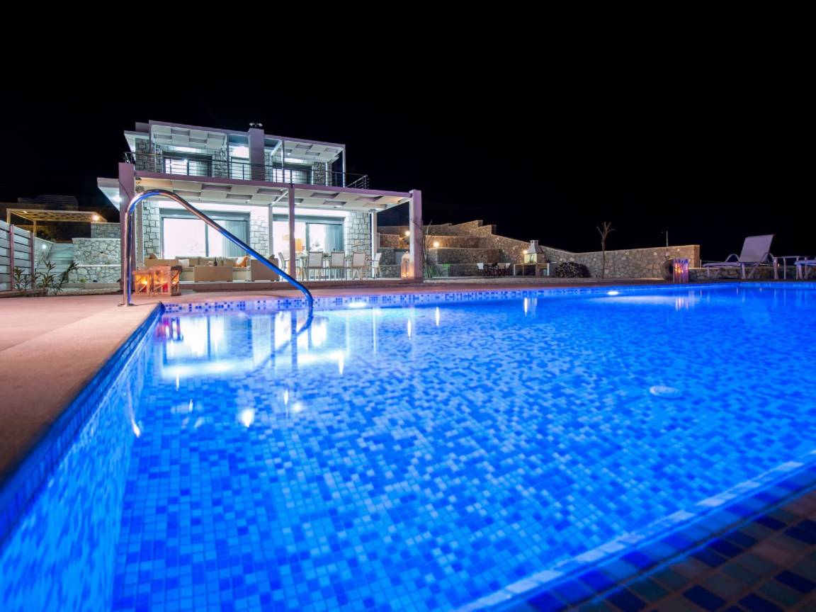 180 M² Casa ∙ 4 Habitaciones ∙ 8 Huéspedes - Faliraki