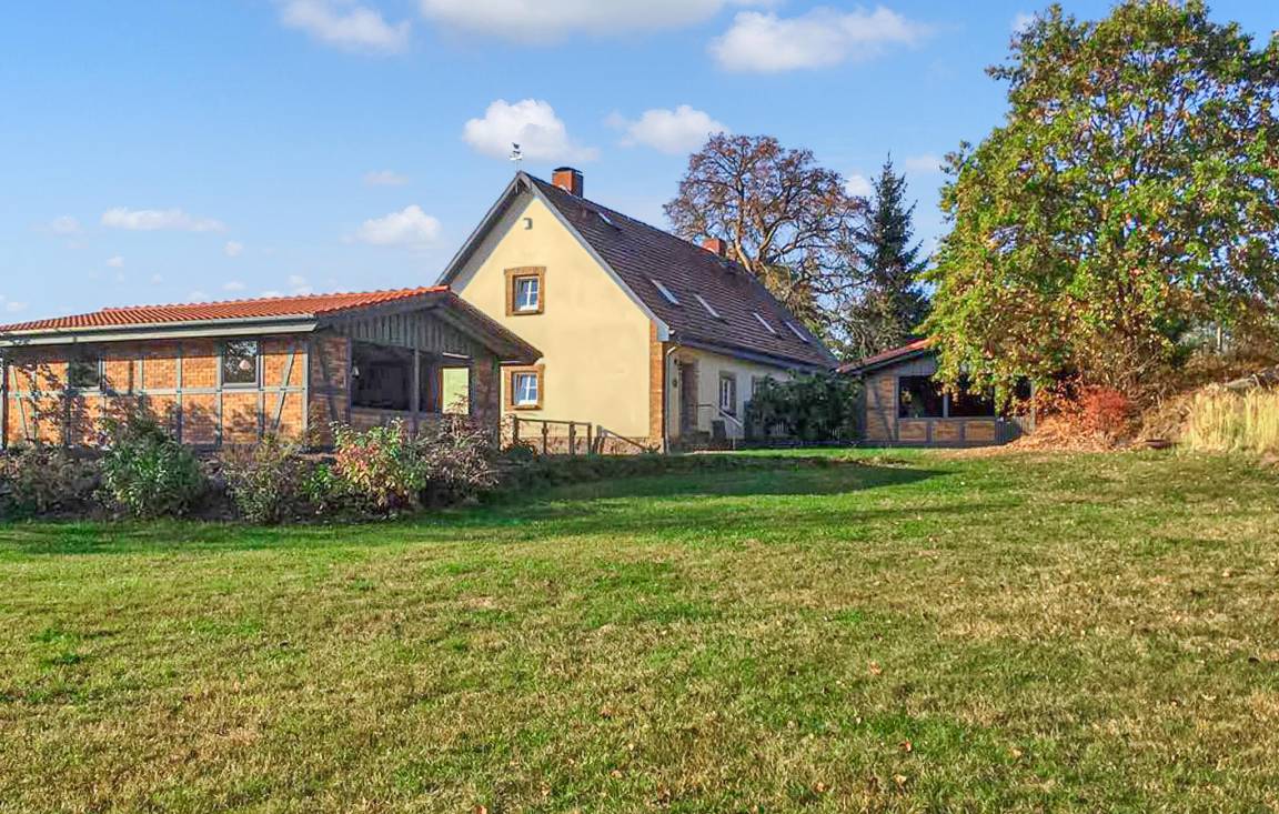 100 M² Ferienwohnung ∙ 2 Schlafzimmer ∙ 4 Gäste - Neustrelitz