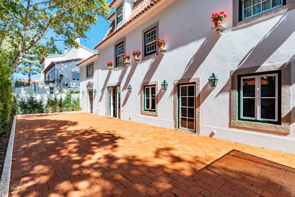 300 M² House ∙ 5 Bedrooms ∙ 10 Guests - Cascais