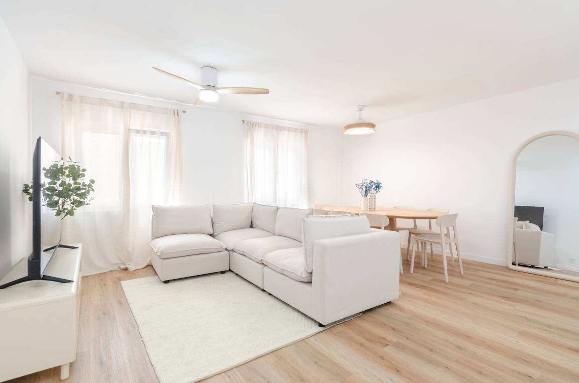 102 M² Apartamento ∙ 3 Habitaciones ∙ 7 Huéspedes - Avilés