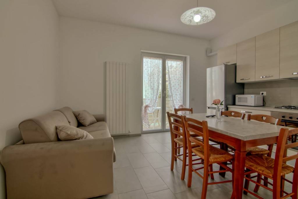 70 M² Apartment ∙ 2 Bedrooms ∙ 6 Guests - Alba Adriatica