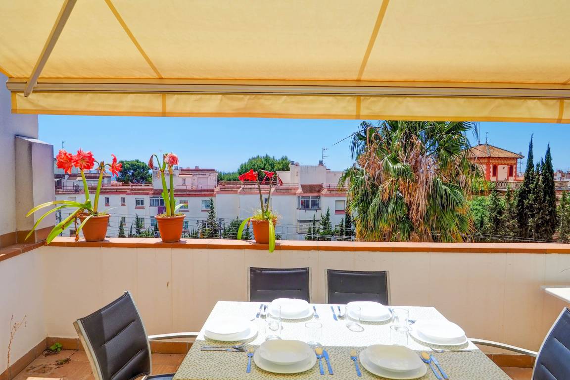 120 M² Apartamento ∙ 3 Habitaciones ∙ 7 Huéspedes - Sitges