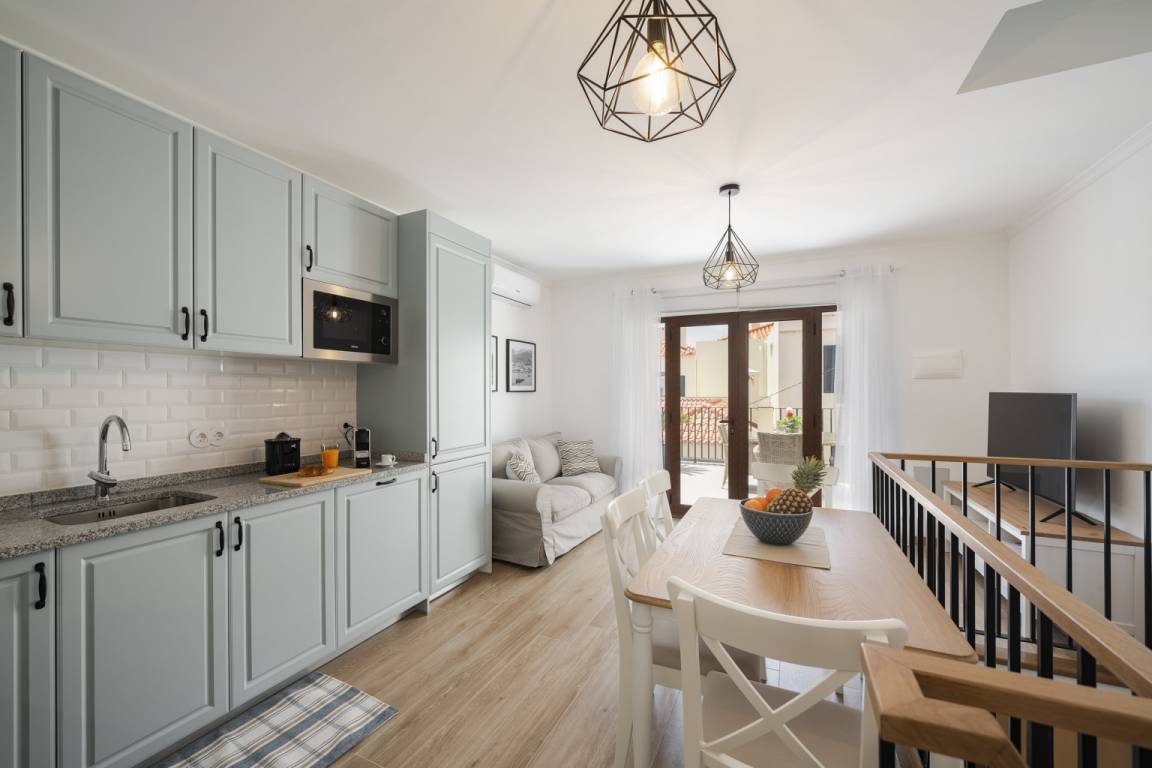 65 M² Hus ∙ 1 Sovrum ∙ 4 Gäster - Funchal