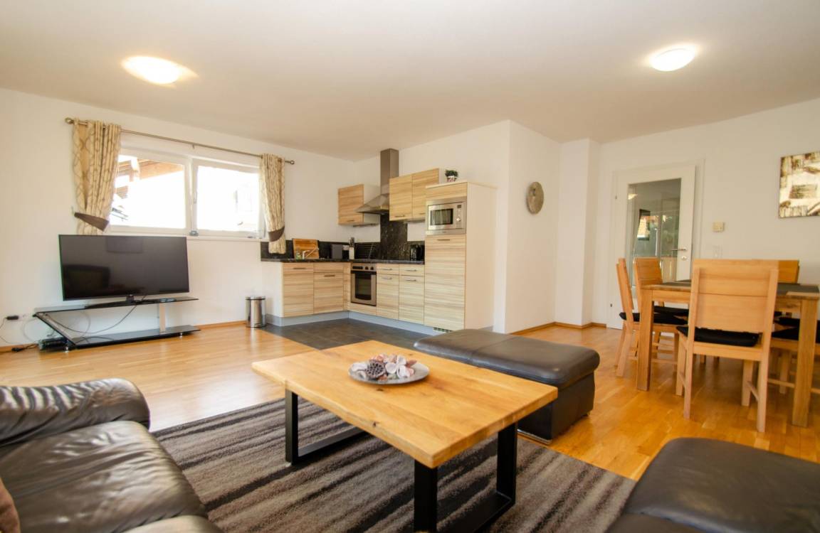 75 M² Apartment ∙ 2 Bedrooms ∙ 6 Guests - Kaprun