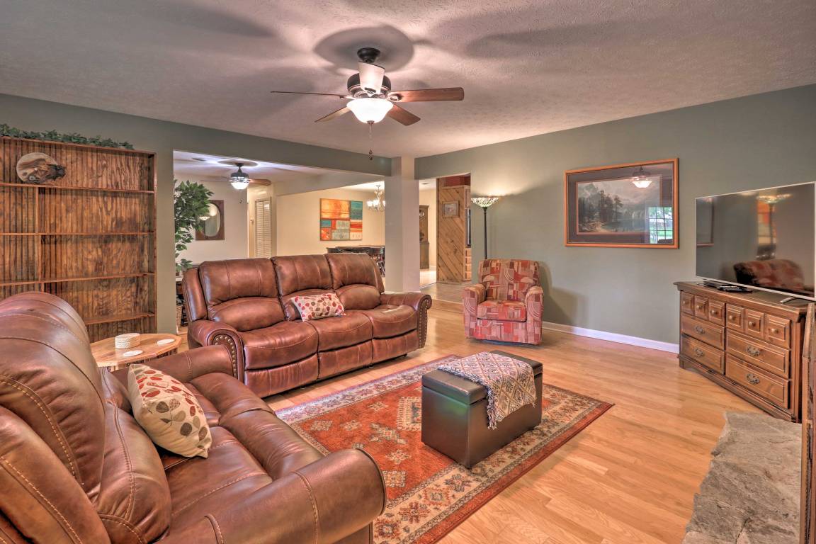 164 M² House ∙ 3 Bedrooms ∙ 6 Guests - Mountain Home, NC