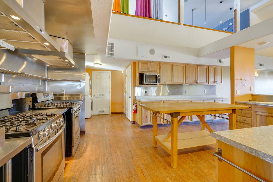 418 M² House ∙ 4 Bedrooms ∙ 8 Guests - Pueblo West, CO