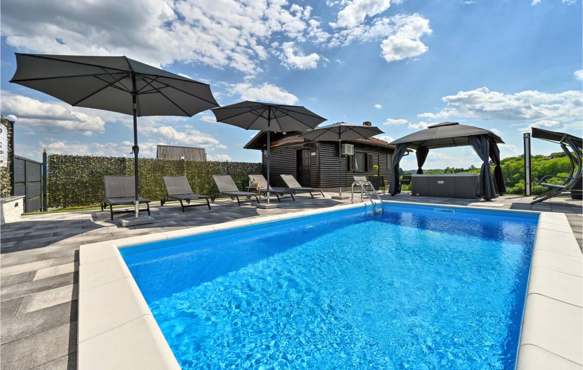 70 M² House ∙ 3 Bedrooms ∙ 6 Guests - Zabok
