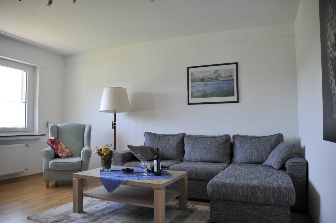 60 M² Ferienwohnung ∙ 1 Schlafzimmer ∙ 2 Gäste - Kirchhundem
